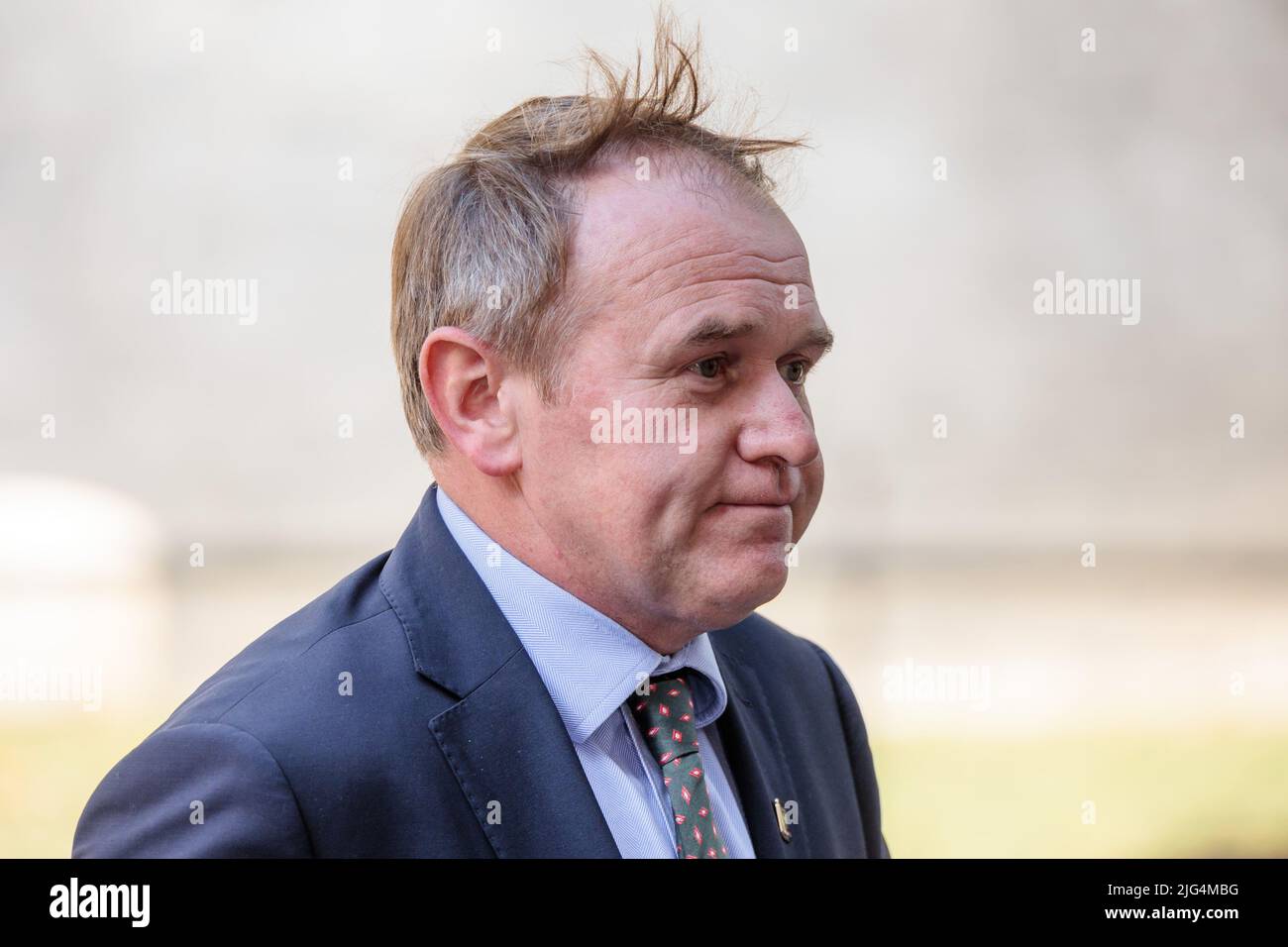 Rt hon george eustice mp hi-res stock photography and images - Alamy