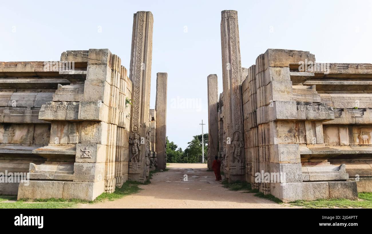 Cheluva narayana swamy temple hi-res stock photography and images - Alamy