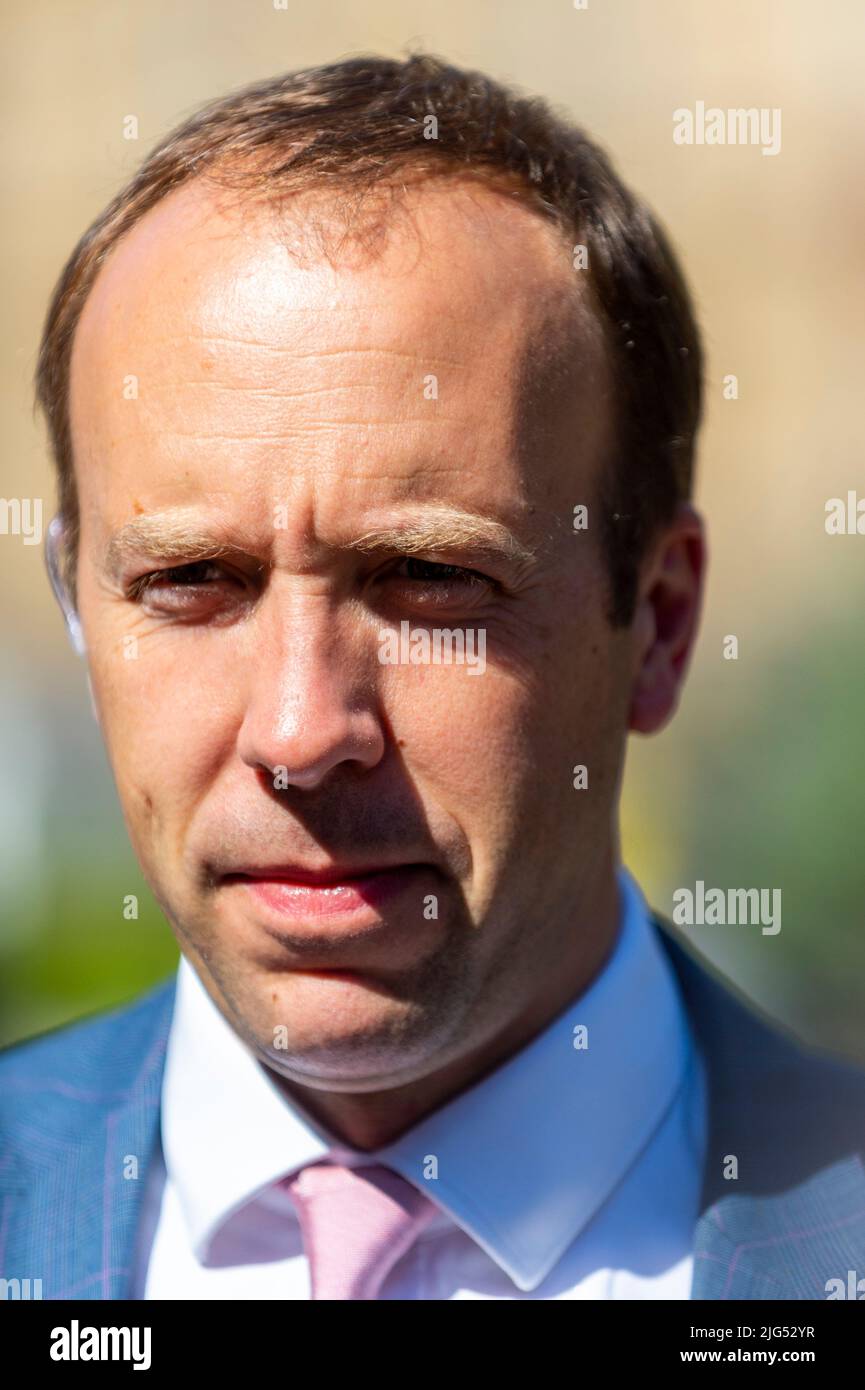 Conservative media hi-res stock photography and images - Alamy