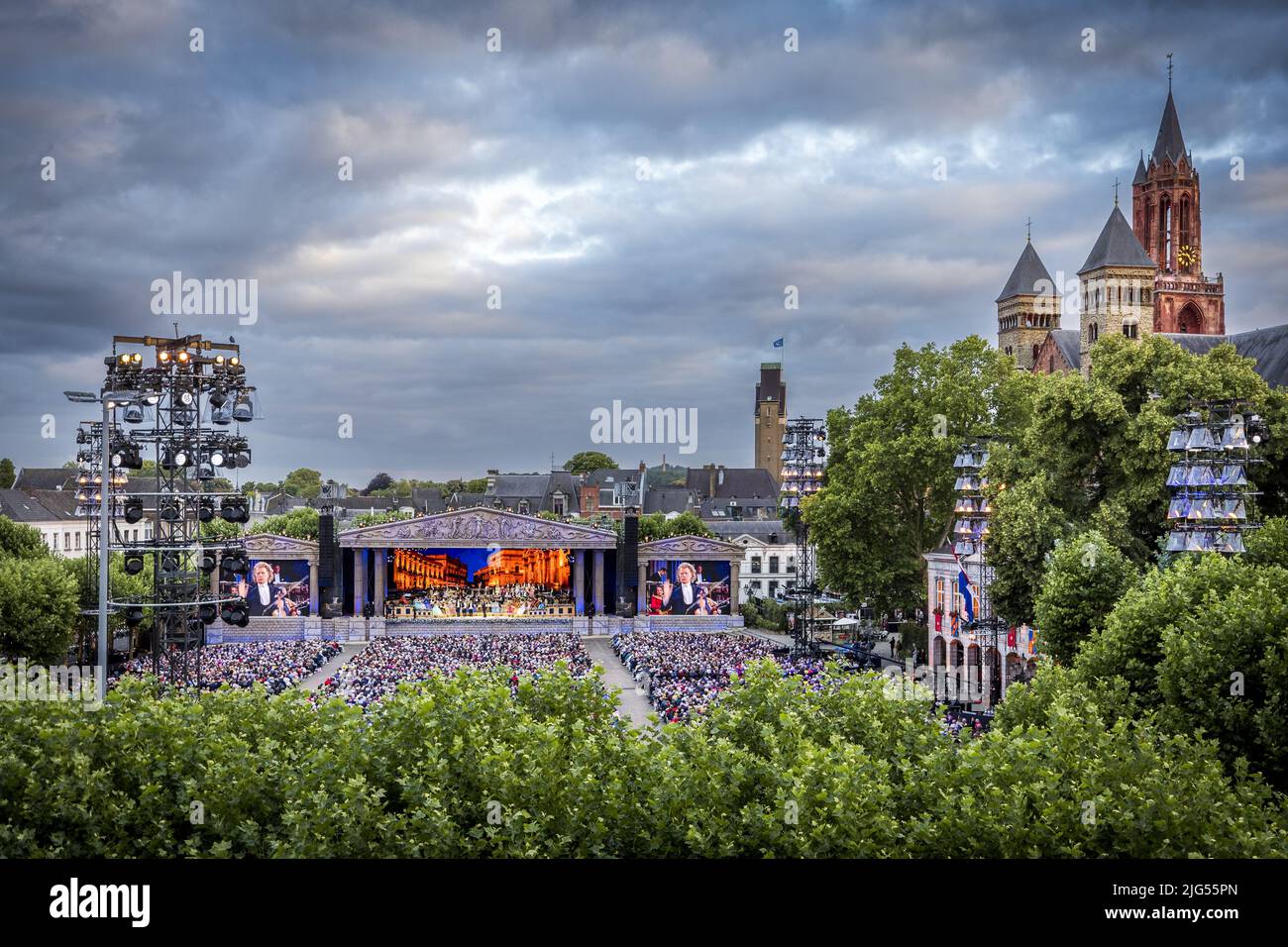 2022-07-07 21:24:18 MAASTRICHT - Violinist Andre Rieu during a concert ...