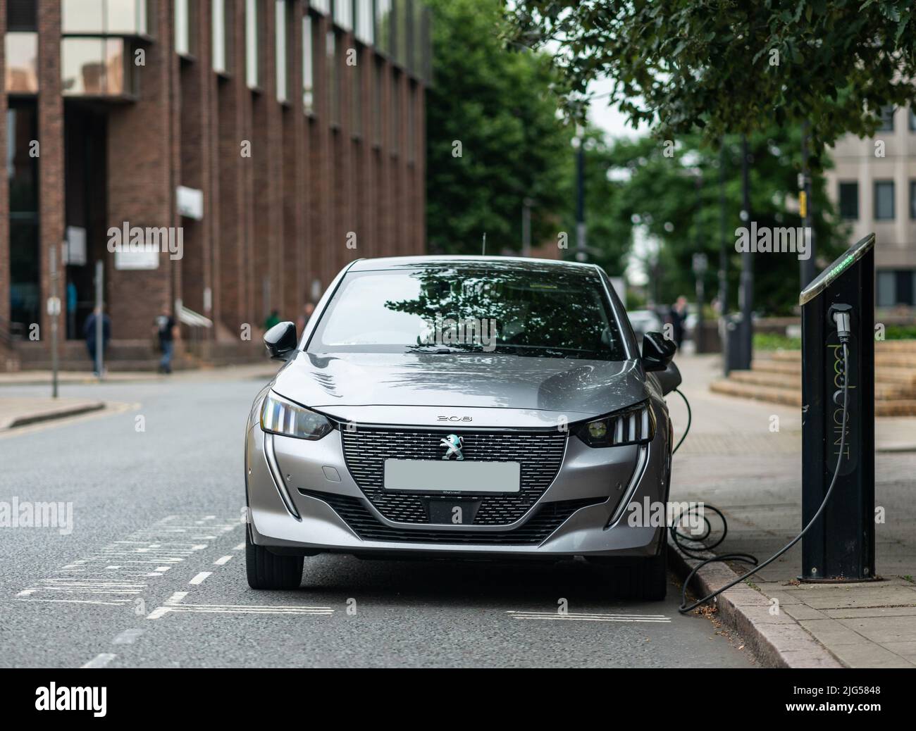 Solar powered ev charger hi-res stock photography and images - Alamy
