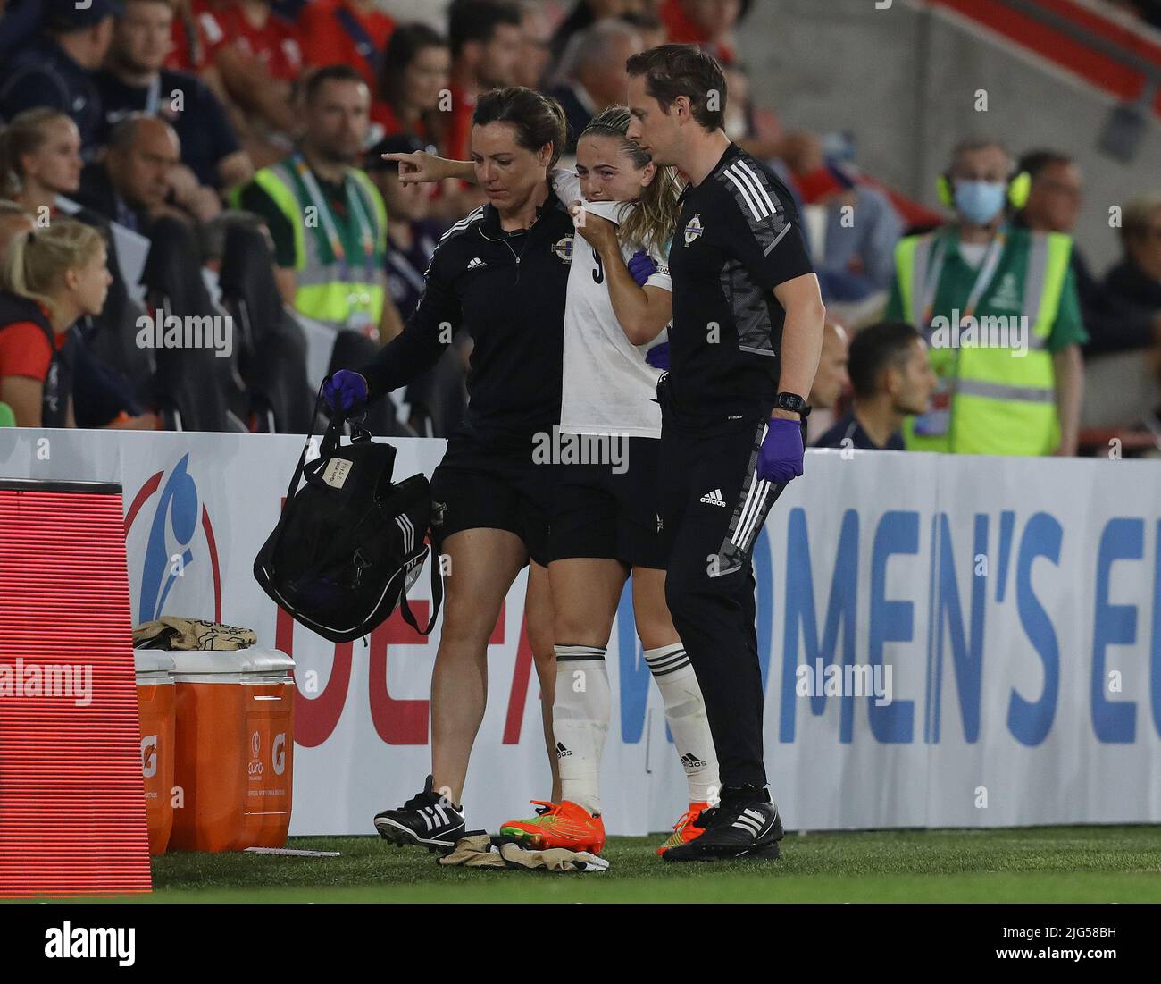 Football international simone magill hi-res stock photography and ...