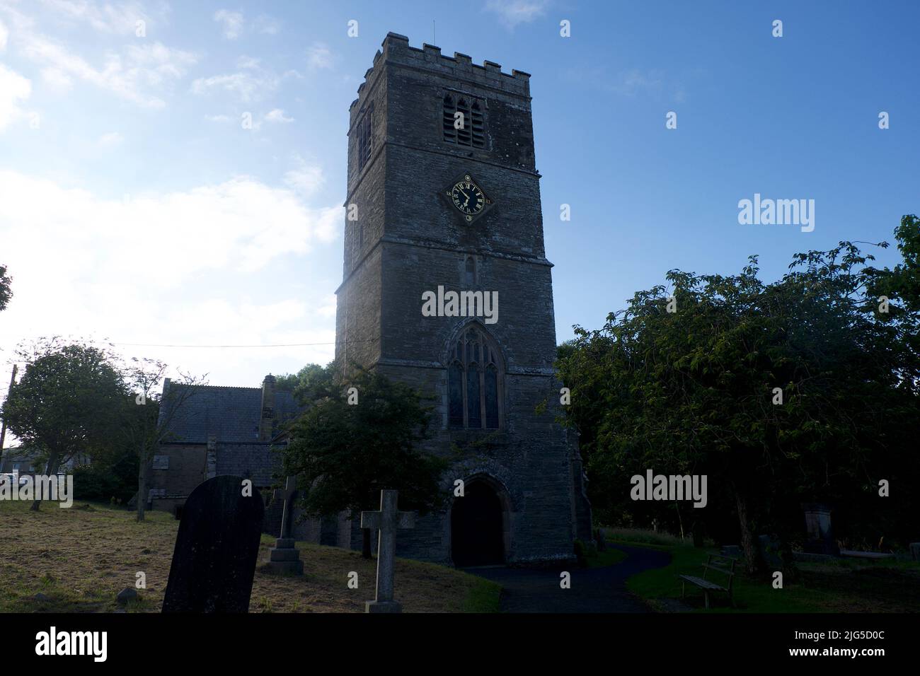 TYWARDREATH Cornwall England 06 07 2022 TYWARDREATH CHURCH Stock Photo ...