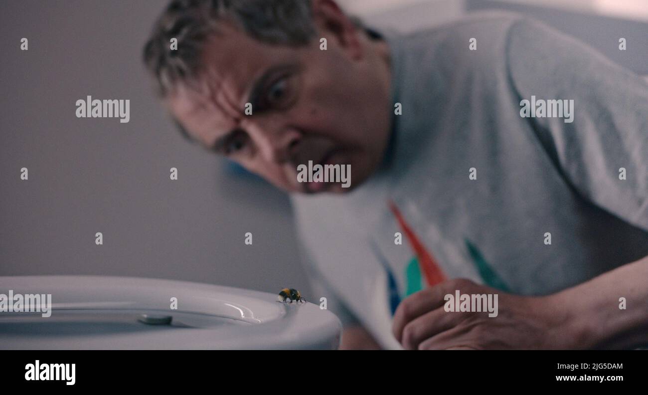 MAN VS. BEE, Rowan Atkinson, 'Chapter 6', (Season 1, ep. 106, aired ...