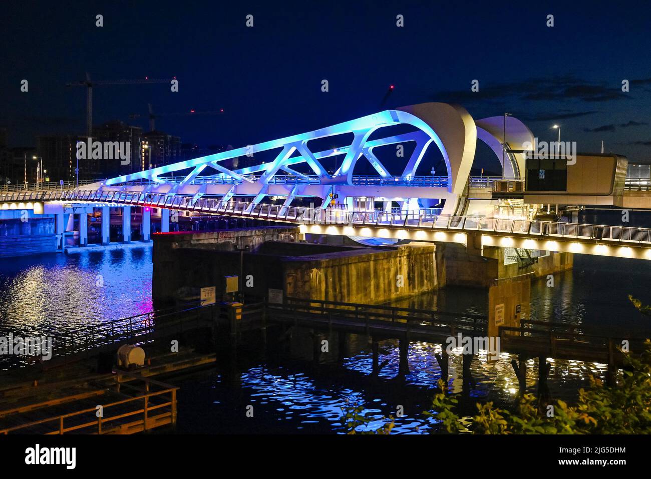 Johnson Street Bridge, Victoria, Vancouver Island, British Columbia ...