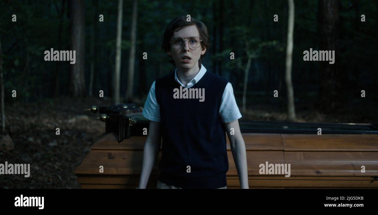 STRANGER THINGS, Logan Riley Bruner, 'Chapter Five: The Nina Project ...