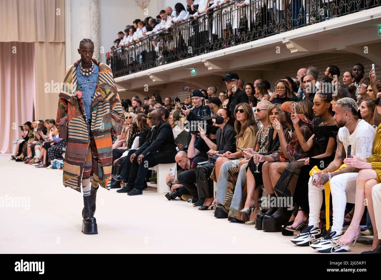 Paris, Frankreich. 06th July, 2022. JEAN PAUL GAULTIER Haute Couture ...