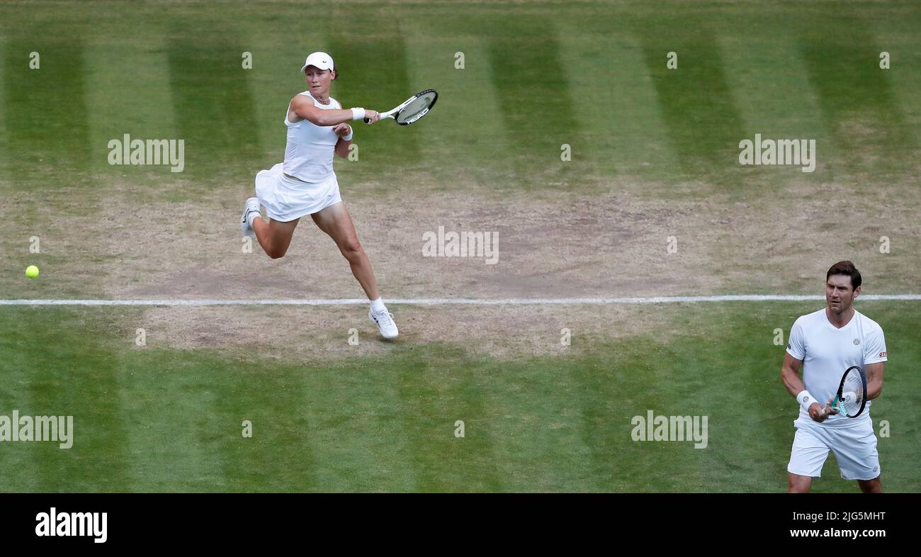 Wimbledon 2022 mixed doubles final hi-res stock photography and images ...