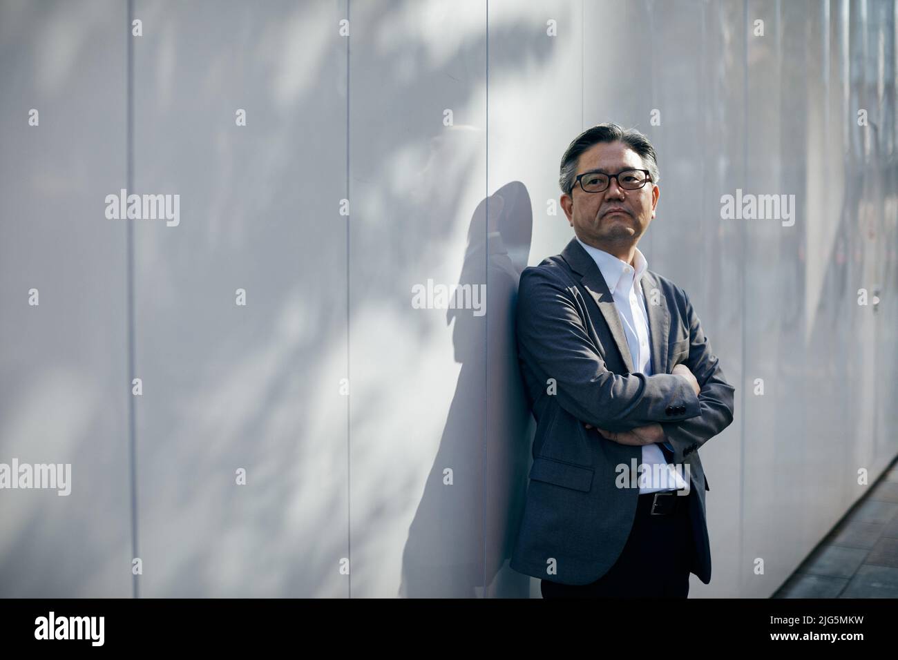 Japanese man portrait Stock Photo - Alamy