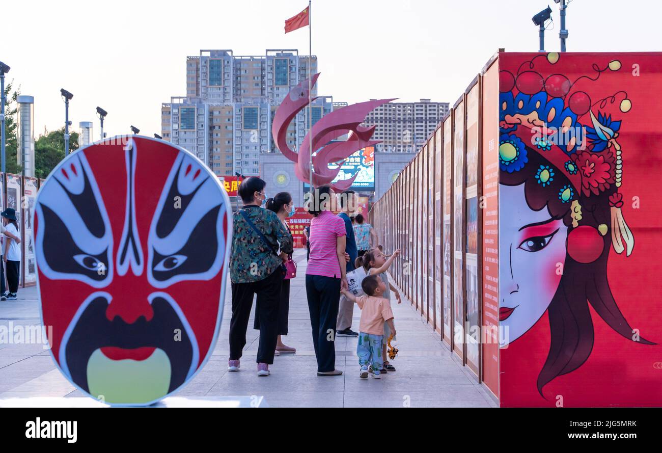 Tourists visit the 168-meter opera Corridor in Yuncheng City, North ...