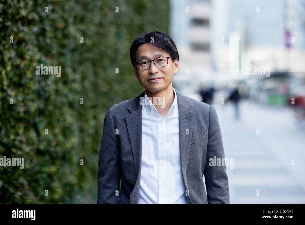 Japanese man portrait Stock Photo - Alamy