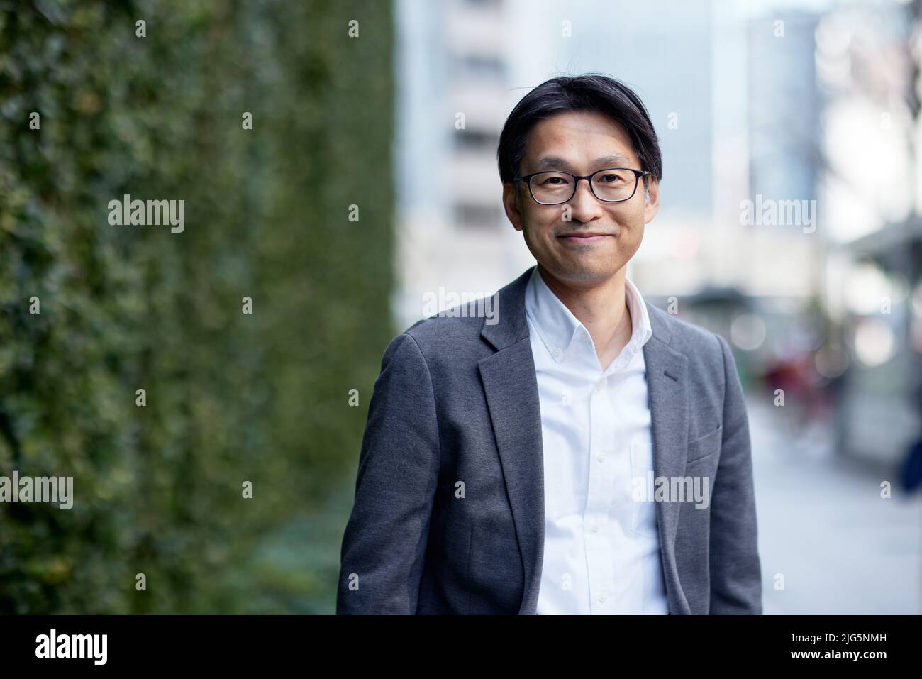 Japanese man portrait Stock Photo - Alamy