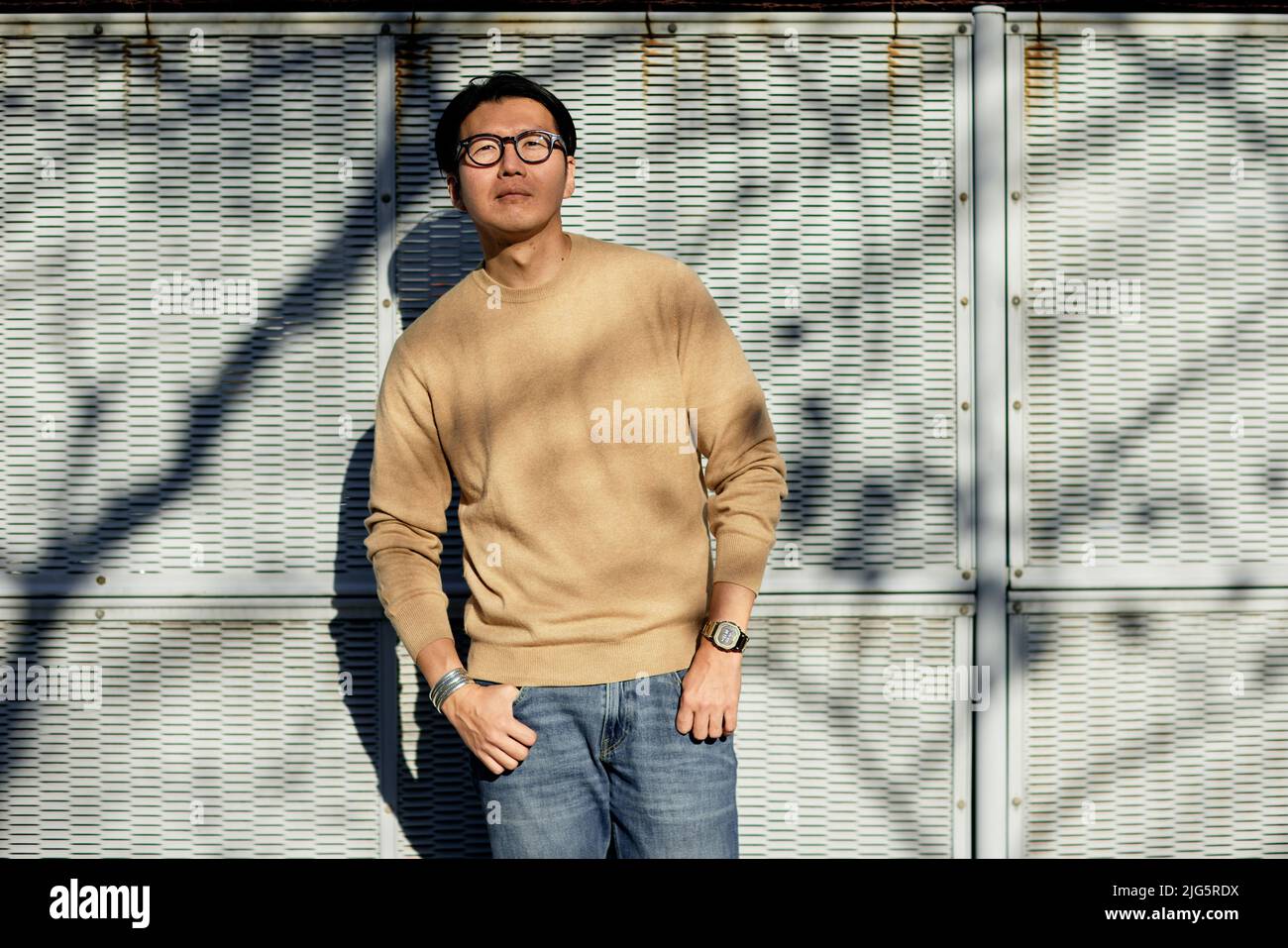 Japanese man portrait Stock Photo - Alamy
