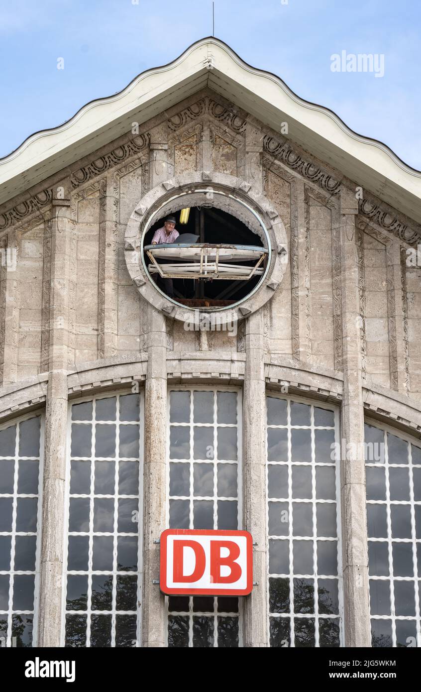 Darmstadt, Germany. 06th July, 2022. High up under the roof of ...