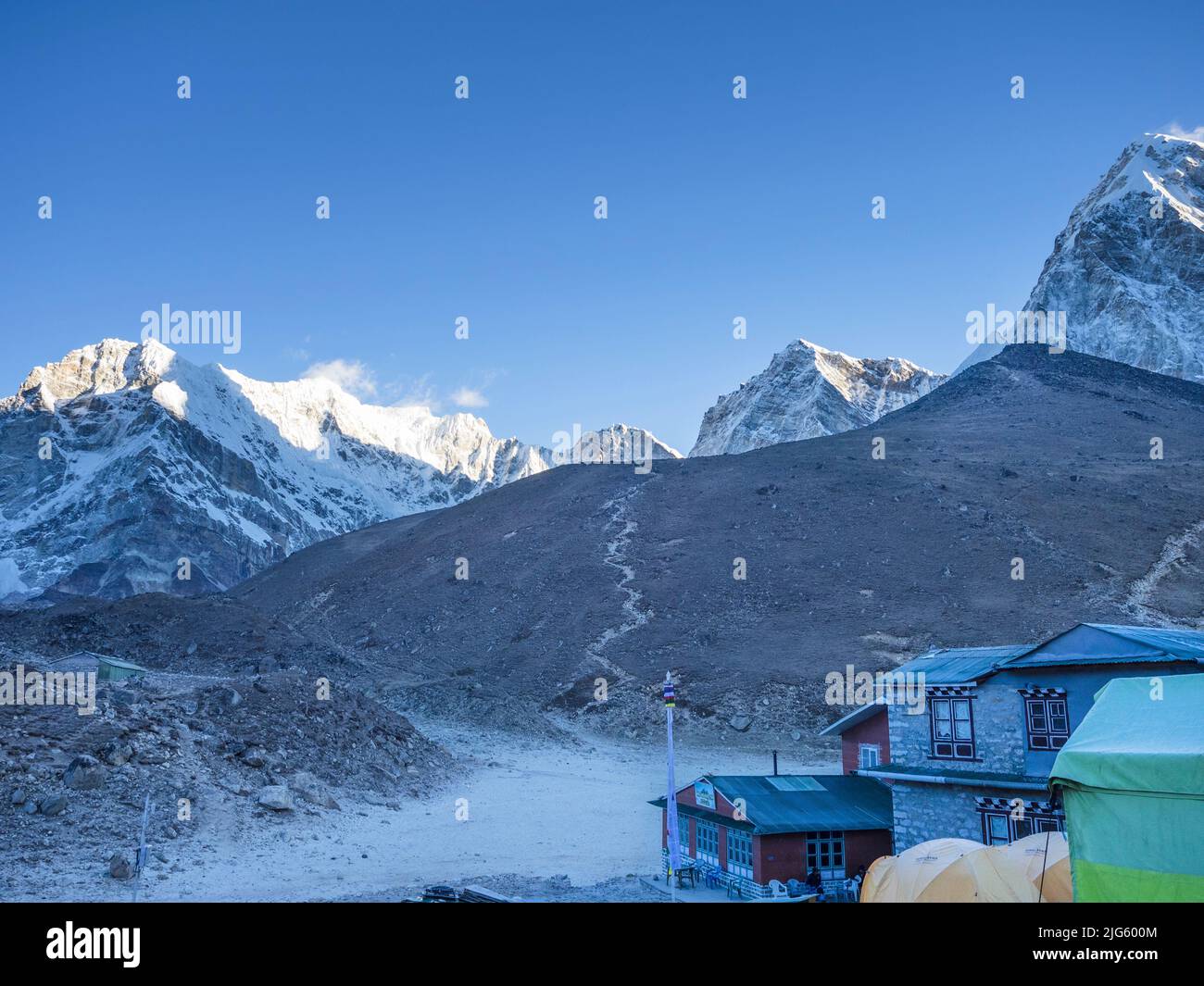 Chumbu (6589m), Khangri Shar (6702m) and Pumori (7138m) rising above ...