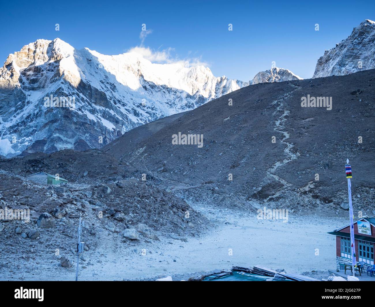 Chumbu (6589m) and Khangri Shar (6702m) rising above Kala Patthar ...
