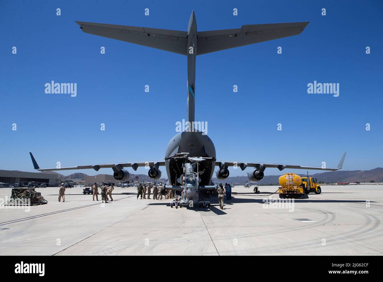 U.S. Marines with Marine Light Attack Helicopter Squadron (HMLA) 267 ...