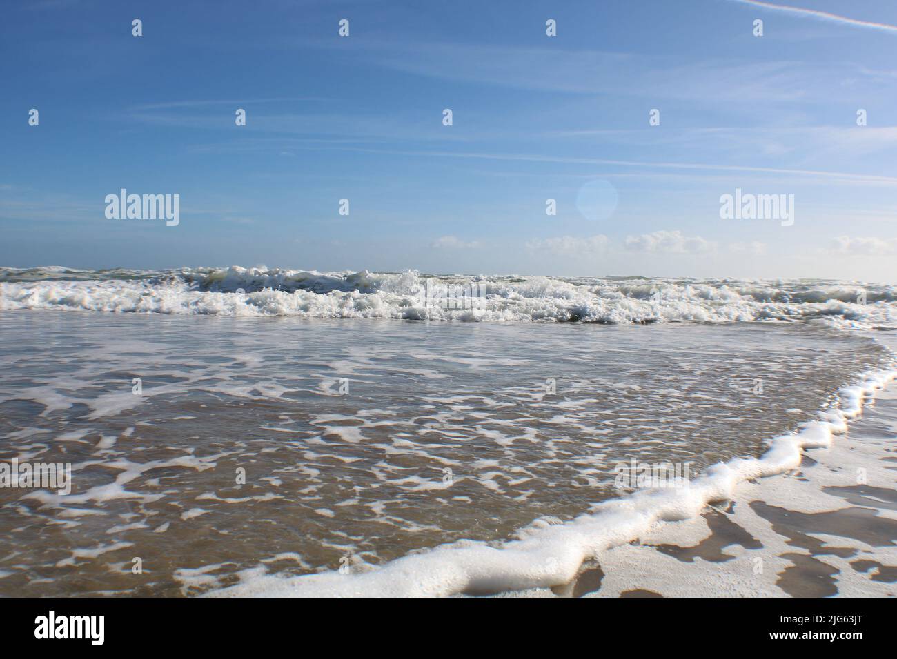 Ocean sea foam hi-res stock photography and images - Alamy
