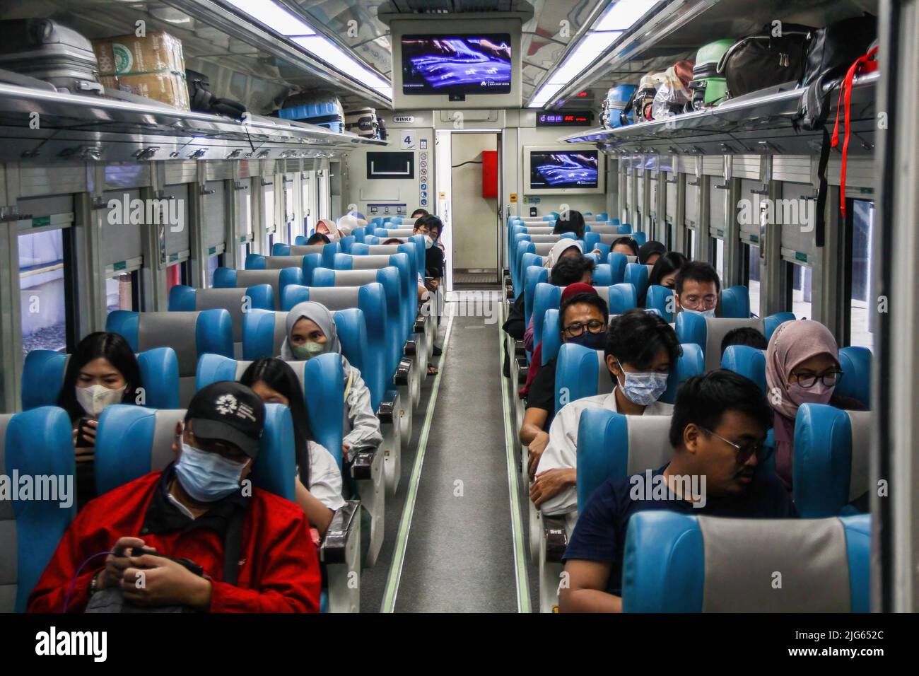 Argo parahyangan train hi-res stock photography and images - Alamy
