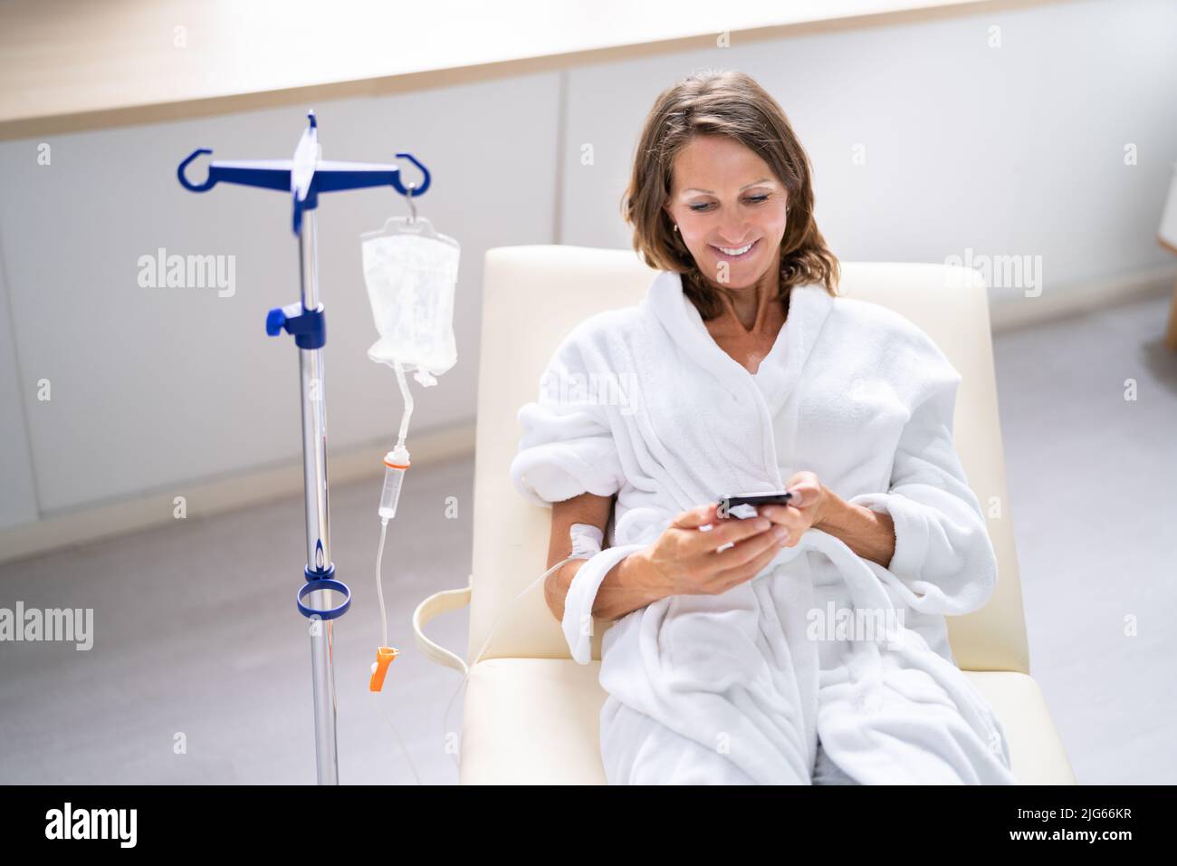 Vitamin Therapy IV Drip Infusion In Women Blood Stock Photo - Alamy