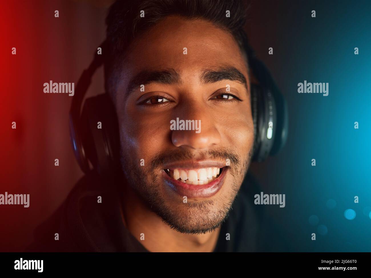 Gamer handsome hi-res stock photography and images - Alamy