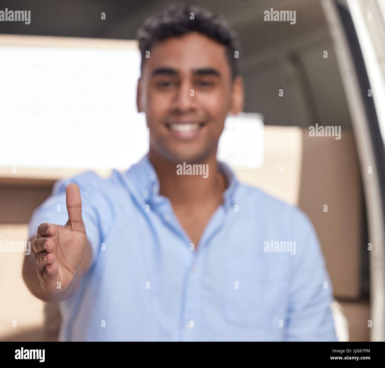 Handshake meeting thank logistics hi-res stock photography and images ...