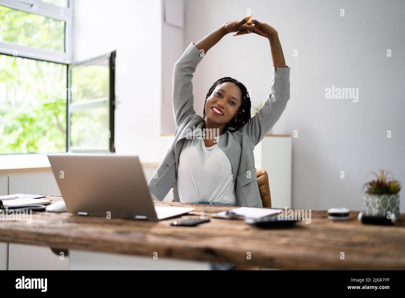 Arms on desk hi-res stock photography and images - Alamy