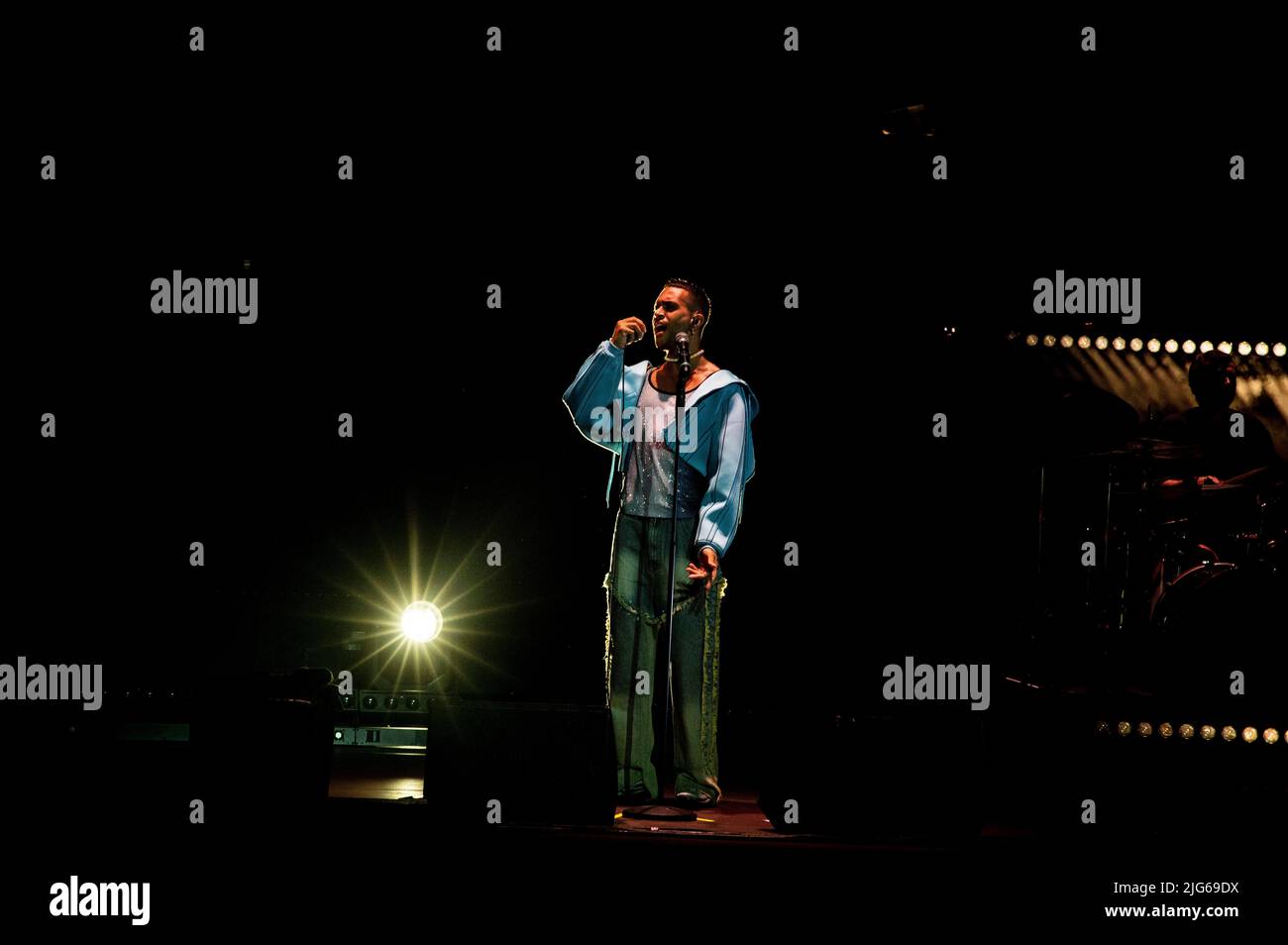 Mahmood singing hi-res stock photography and images - Alamy