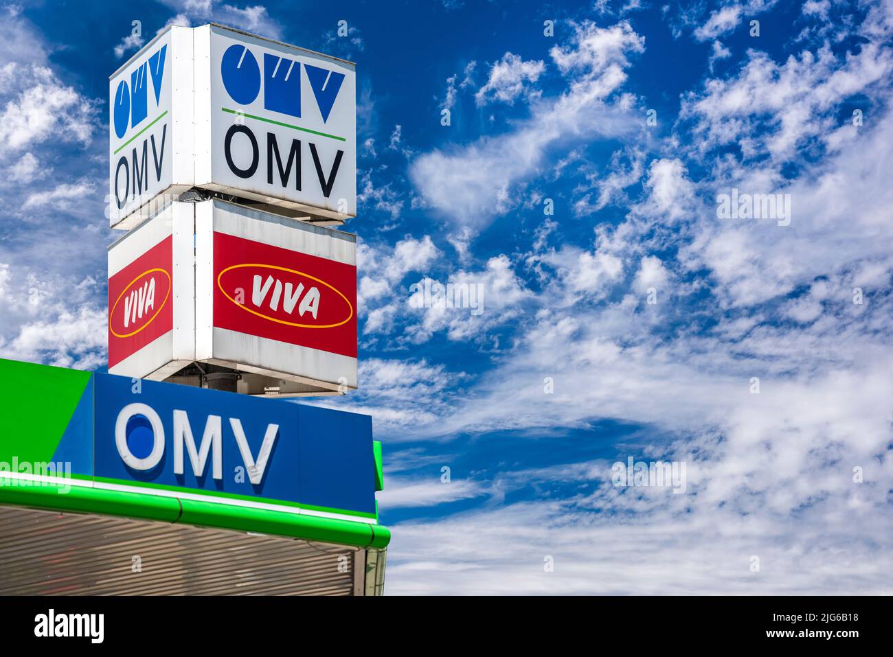 Omv symbol hi-res stock photography and images - Alamy