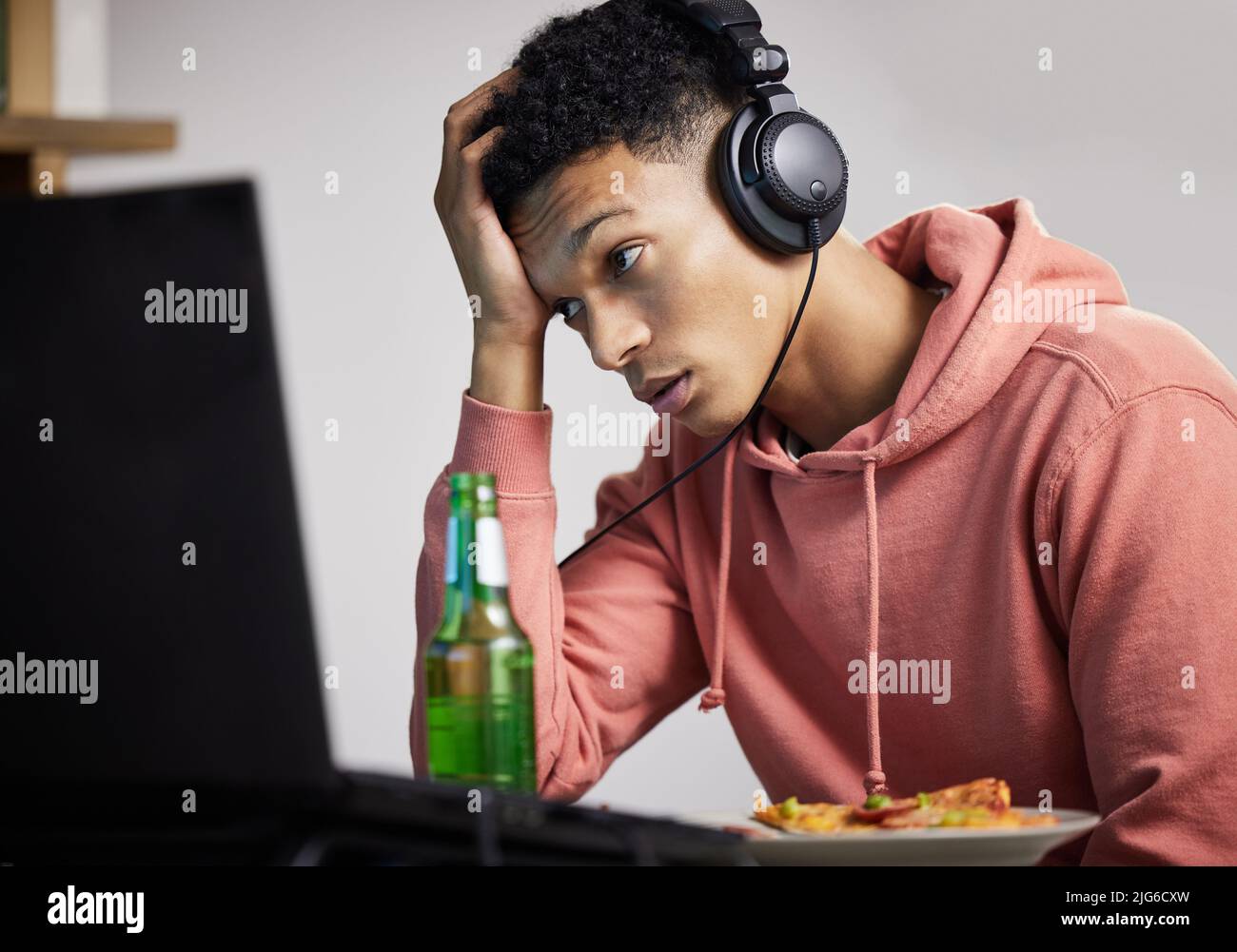 Man home video games alone hi-res stock photography and images - Alamy