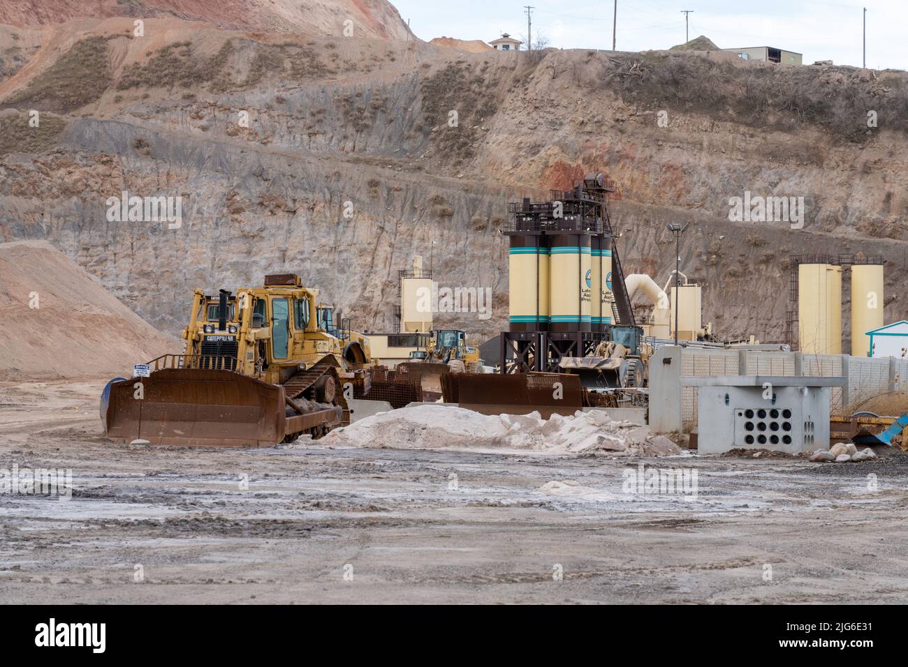 Concrete extraction truck hi-res stock photography and images - Alamy