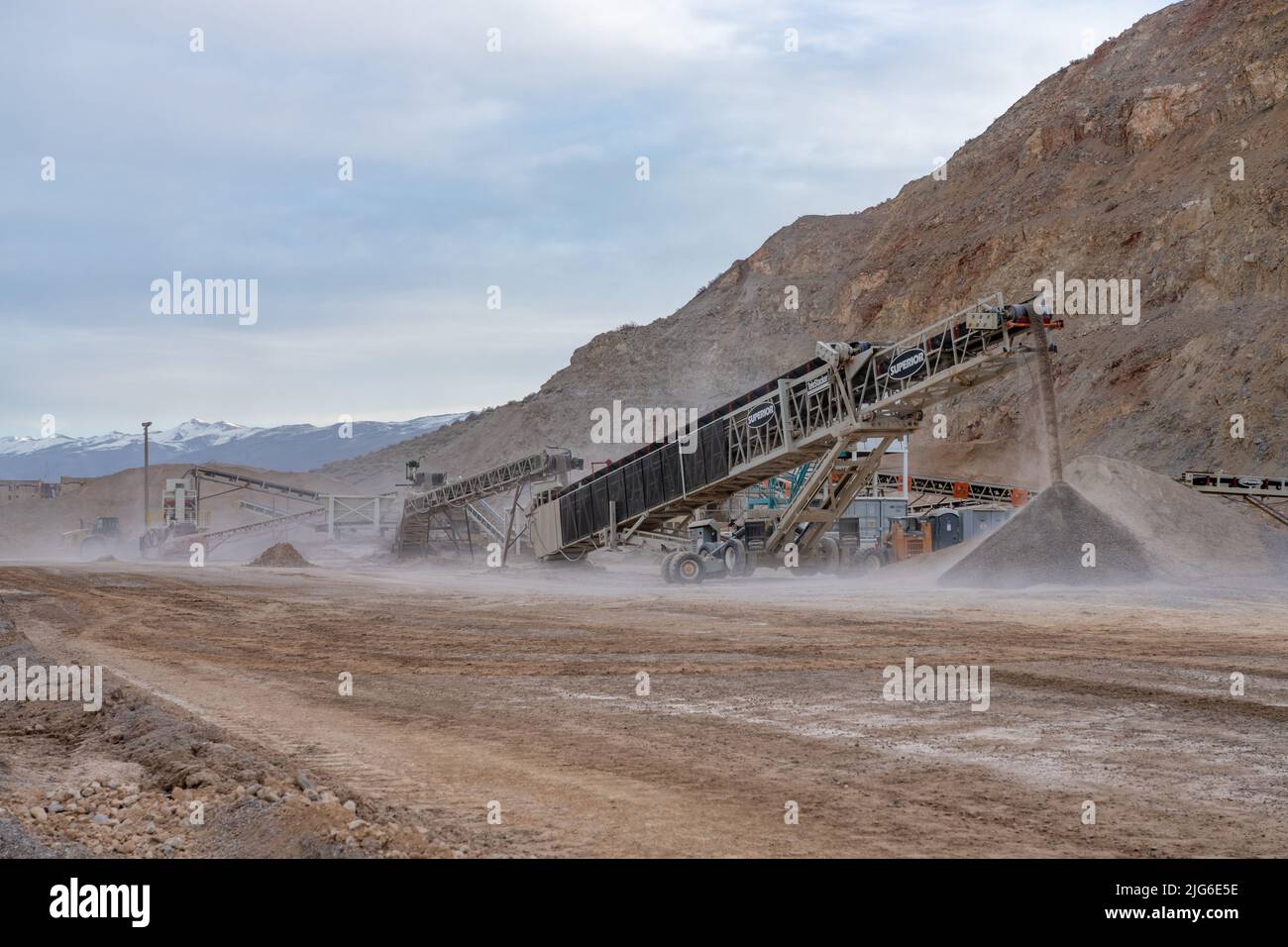 Gravel extraction machines hi-res stock photography and images - Alamy