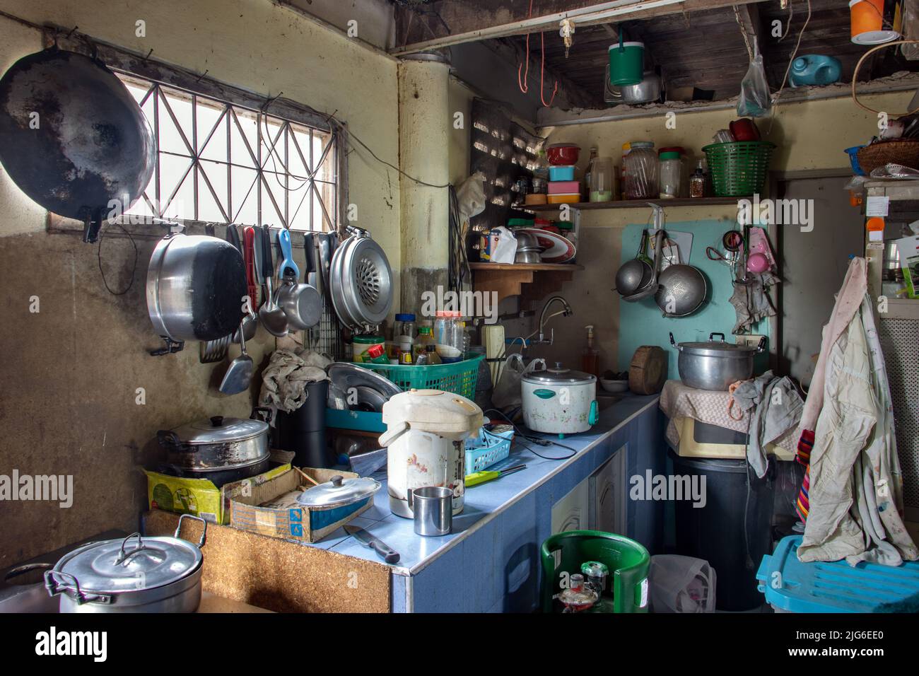 Poor equipment hi-res stock photography and images - Alamy