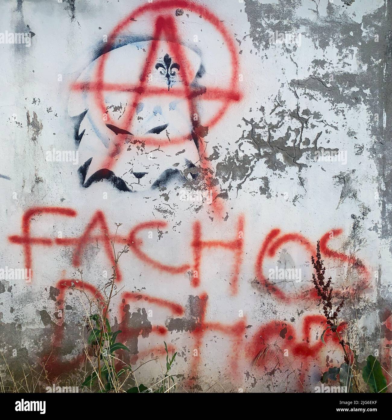 Graffiti antifa hi-res stock photography and images - Alamy