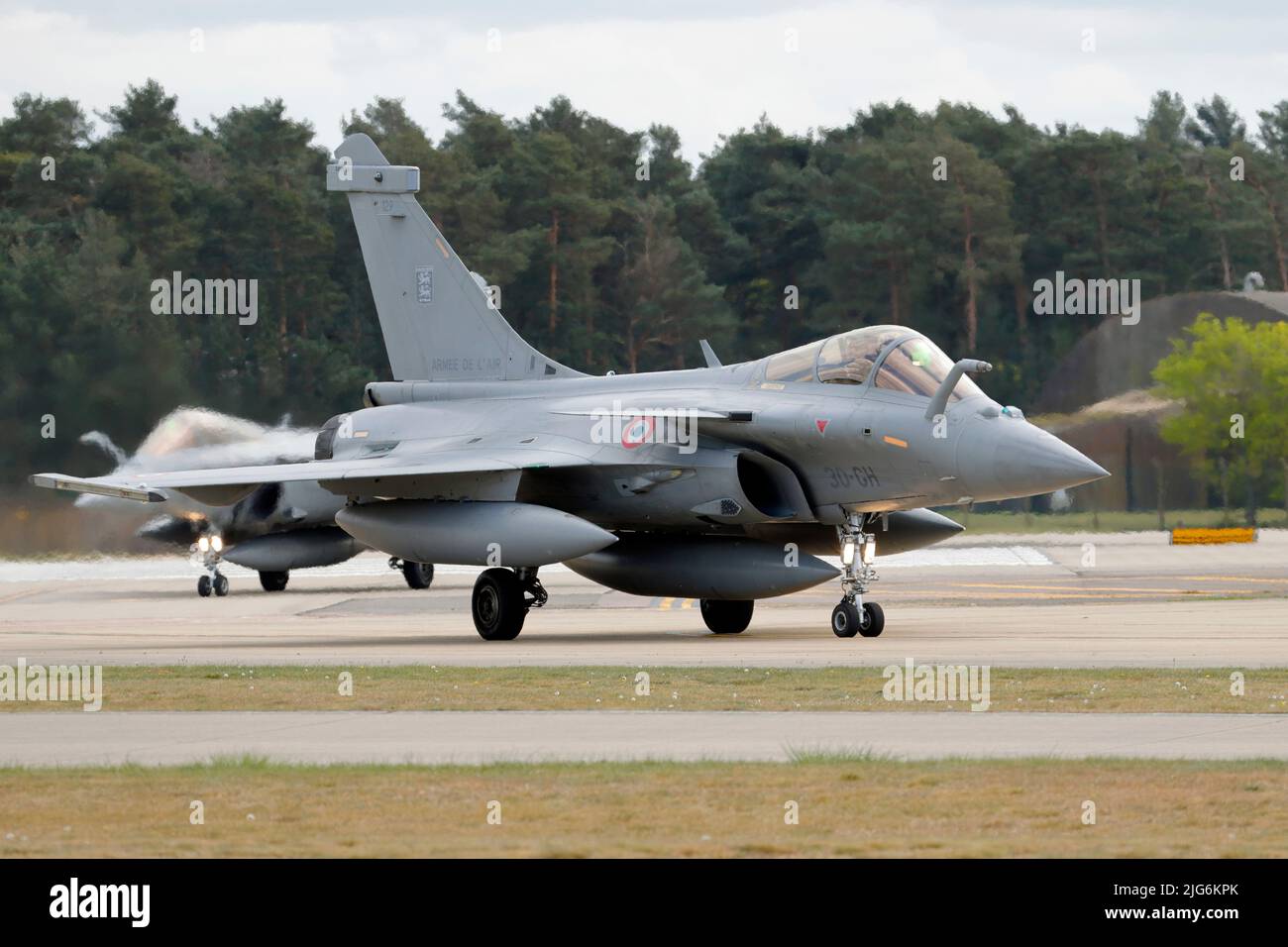 Dassault Rafale, a French twin-engine, canard delta wing, multirole ...