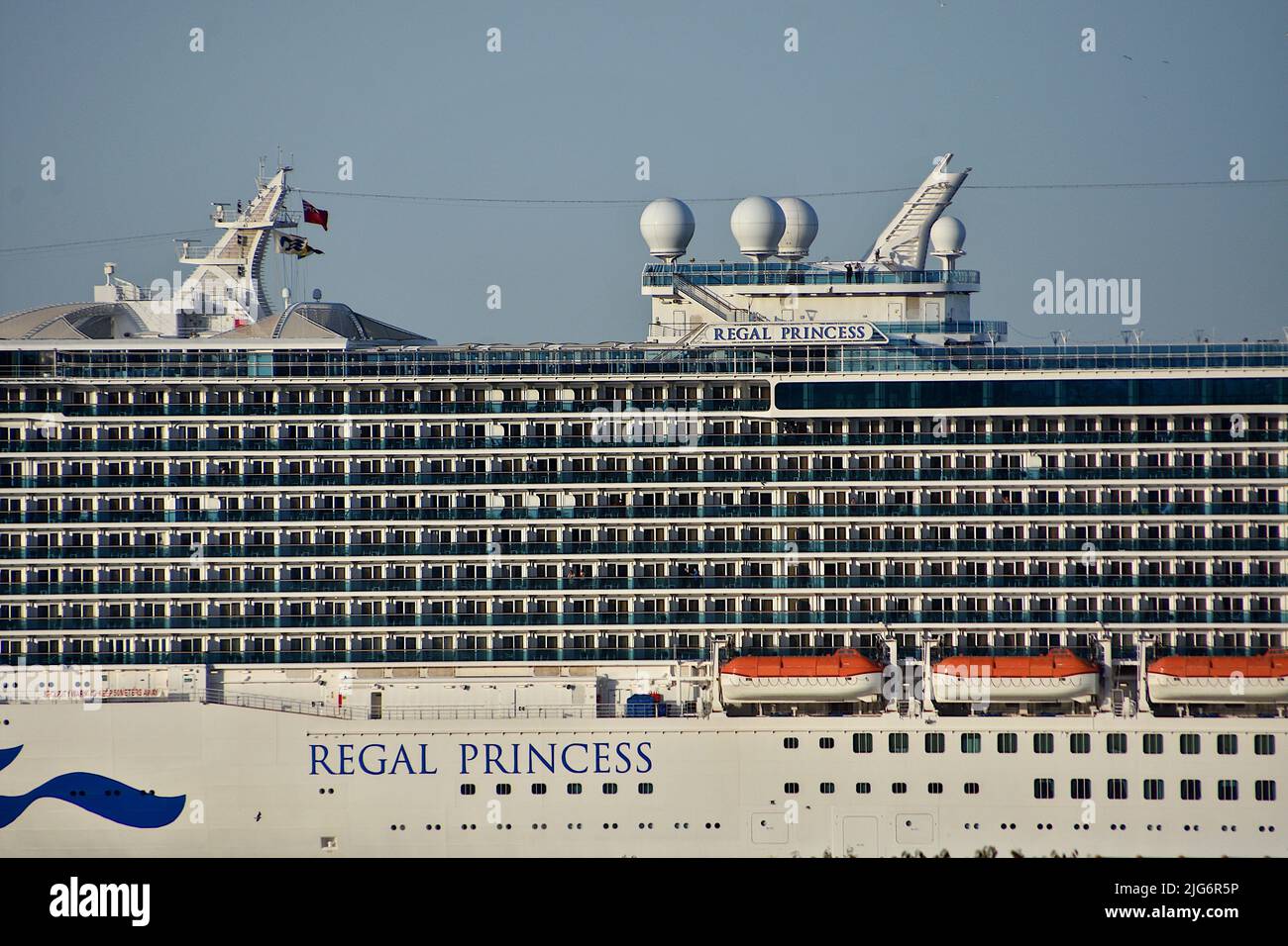 The Regal Princess Royal-class cruise ship arrives at the French ...