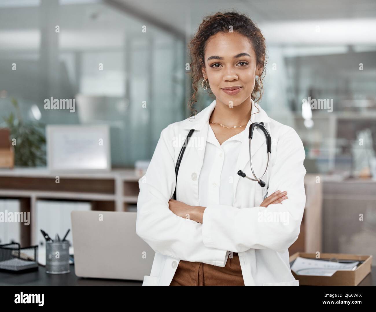 Portrait qualified female doctor hi-res stock photography and images ...