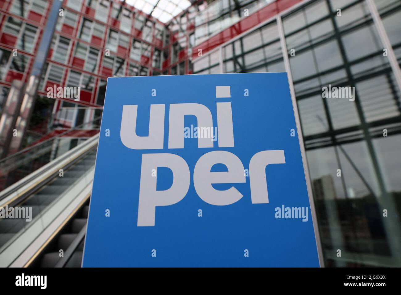 Uniper logo hi-res stock photography and images - Alamy