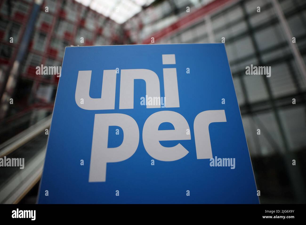 Uniper logo hi-res stock photography and images - Alamy