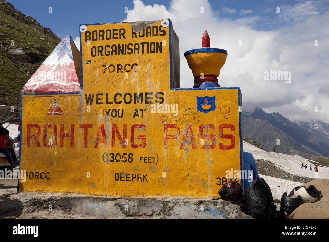 High altitude cross at Rohtang Pass, Himachal Pradesh, India Stock ...