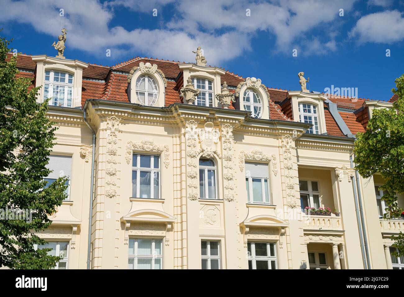 Old building, residential house, Wilhelminian style, Hebbelstrasse ...