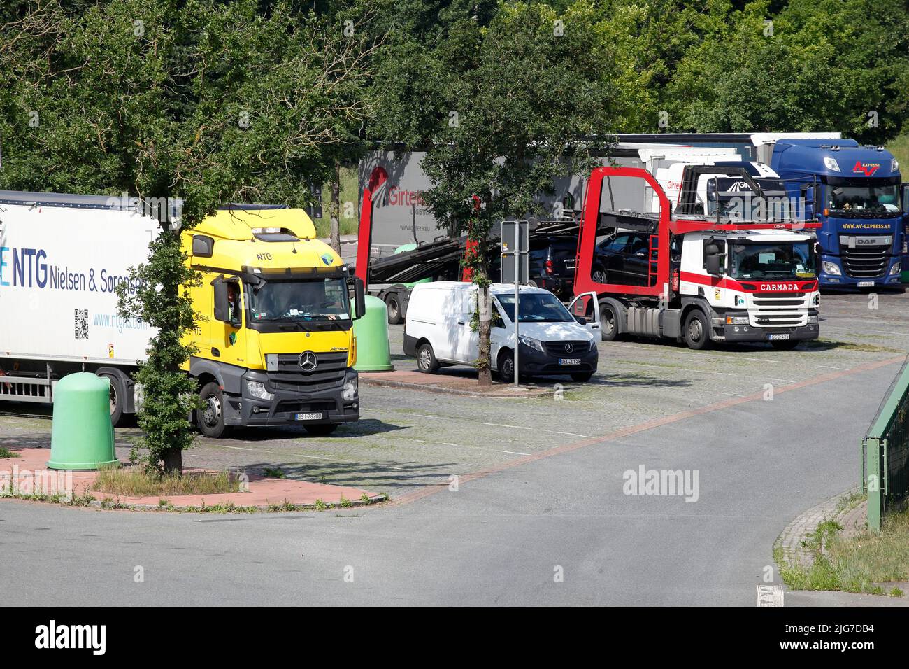 Truck rest area hi-res stock photography and images - Alamy