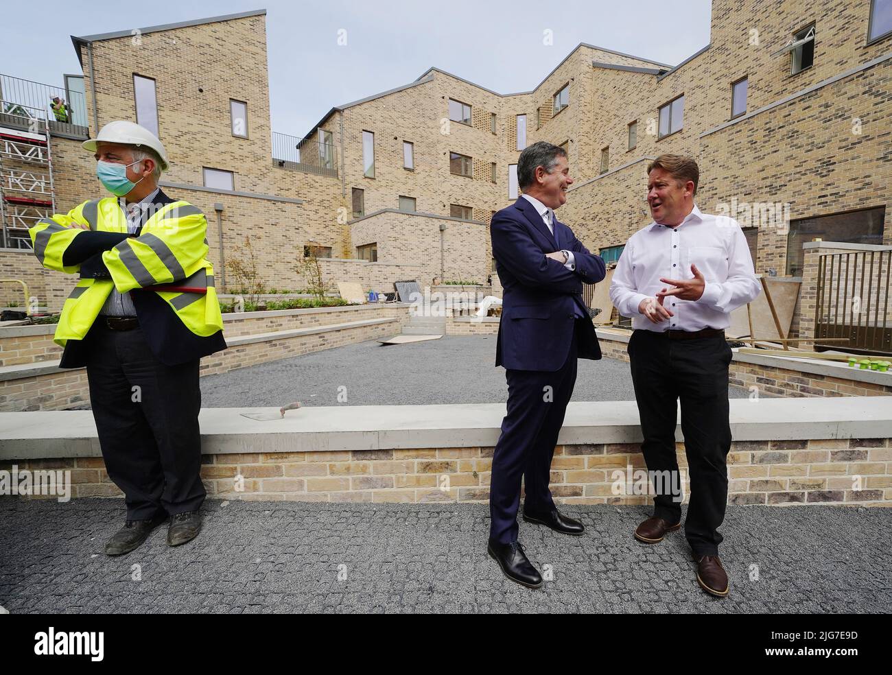 Minister for Finance Paschal Donohoe (centre) and Minister for Housing ...
