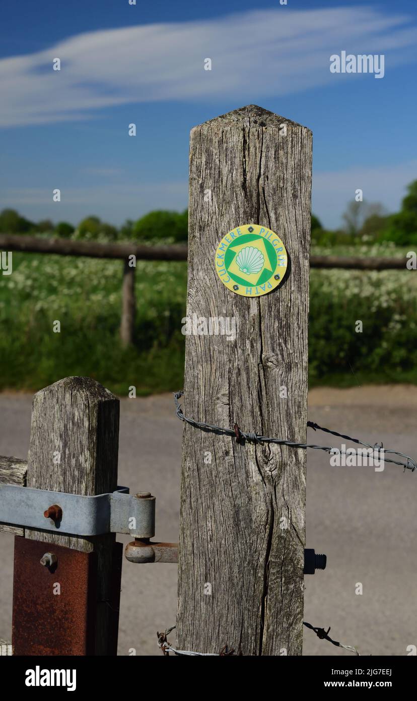 Sign signage waymarker hi-res stock photography and images - Alamy