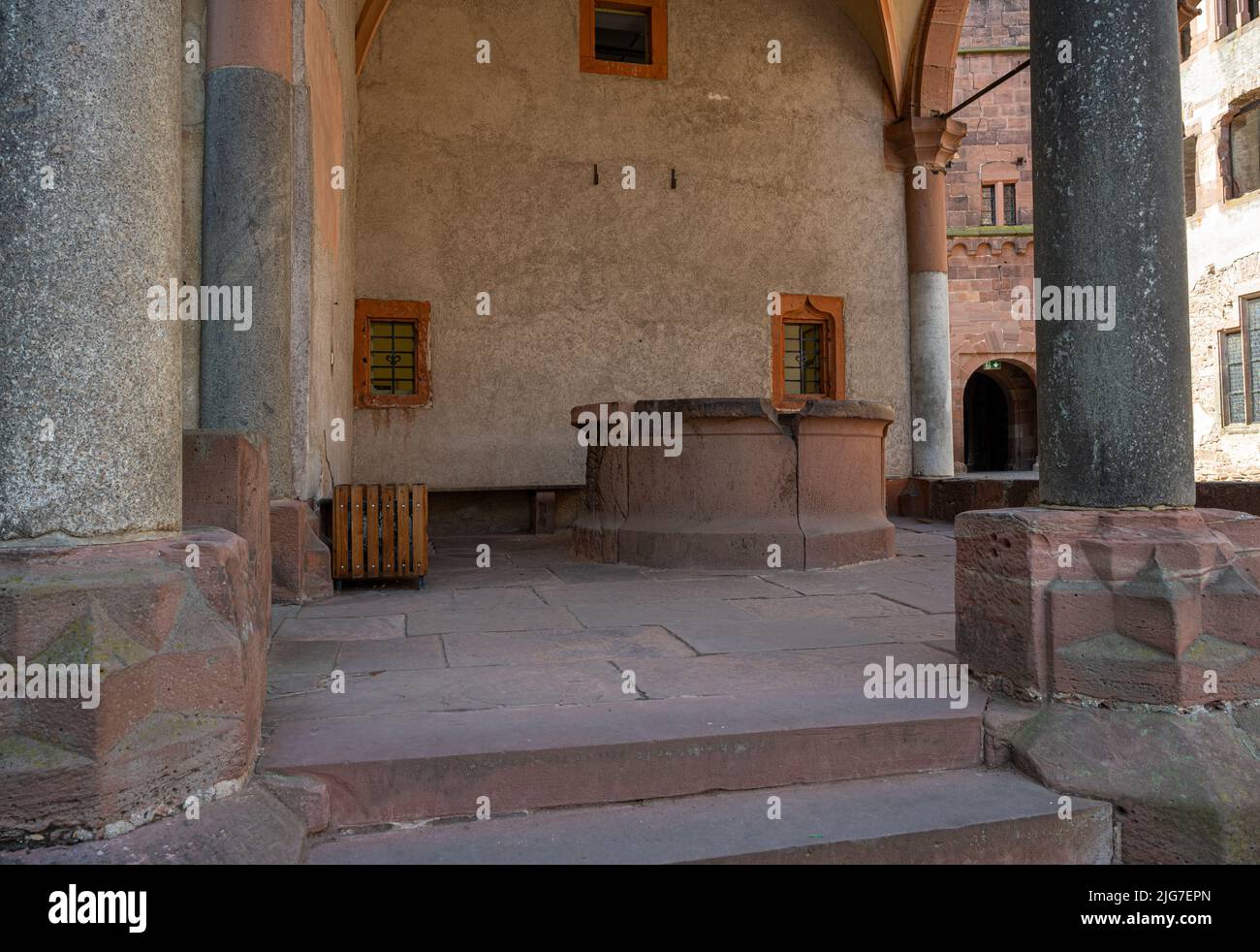 Fountain hall hi-res stock photography and images - Alamy