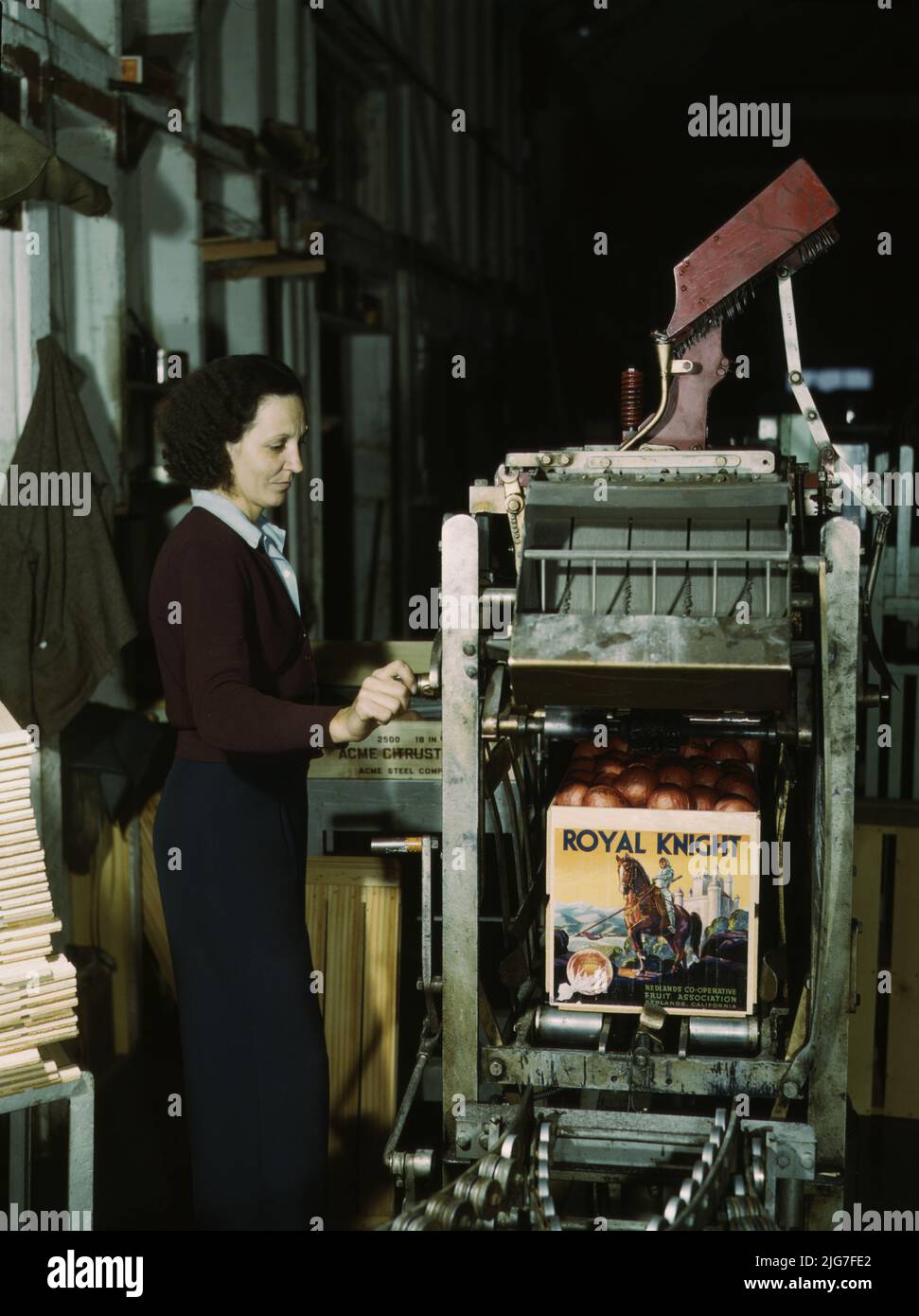 1940s orange packing plant hi-res stock photography and images - Alamy