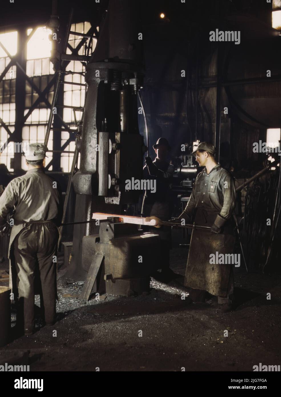 Drop hammer hi-res stock photography and images - Alamy