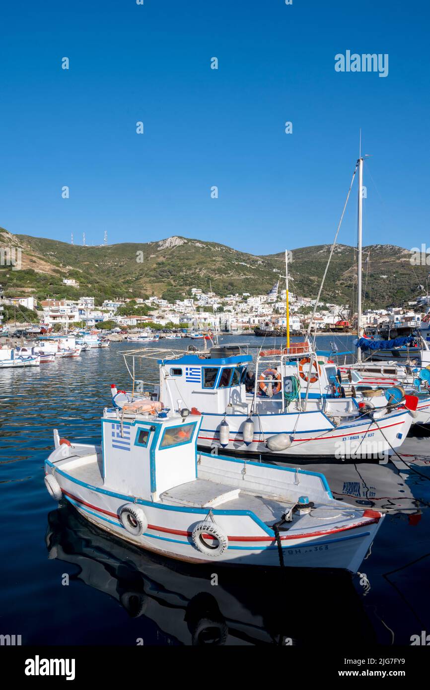 Griechenland, Insel Fourni, Hafen im Inselhauptort Fourni Stock Photo ...