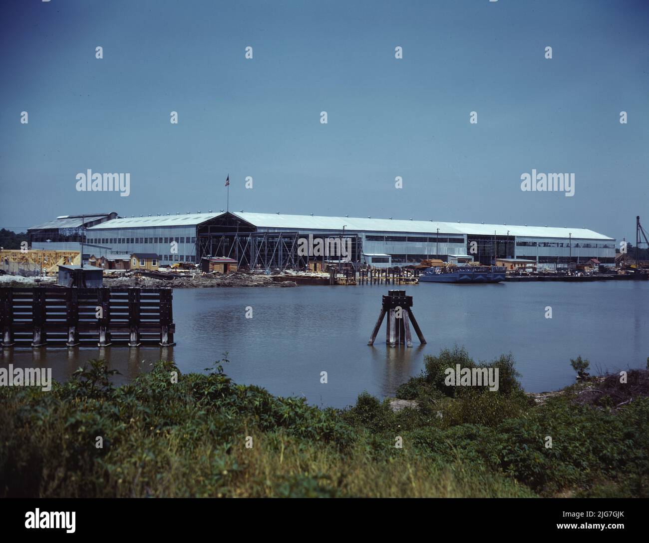 Higgins boat world war ii hi-res stock photography and images - Alamy