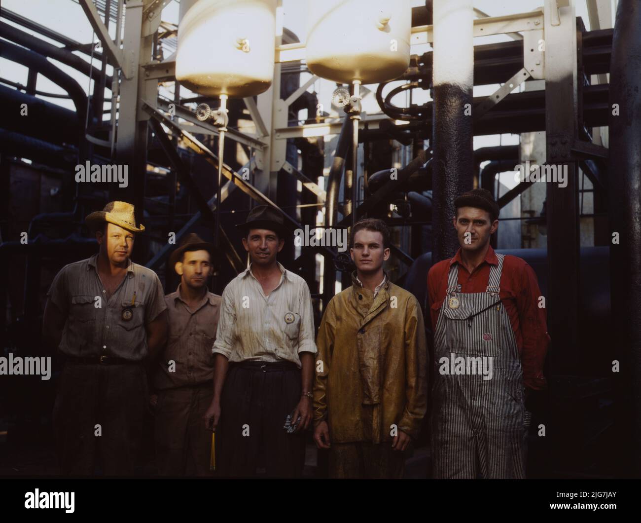 Employees at Mid-Continent Refinery, Tulsa, Oklahoma Stock Photo - Alamy